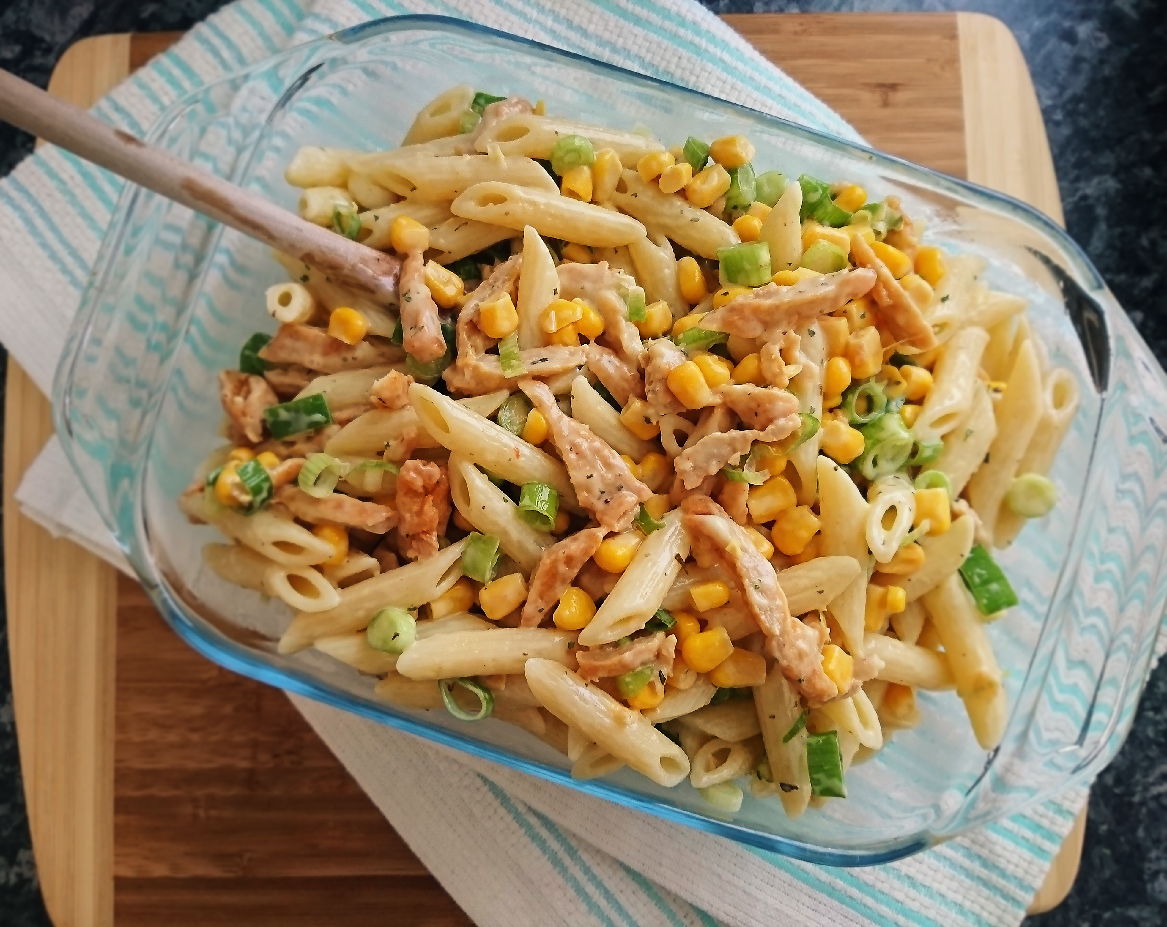“Chicken” & Sweetcorn Pasta Salad – Bethany's Vegan Kitchen